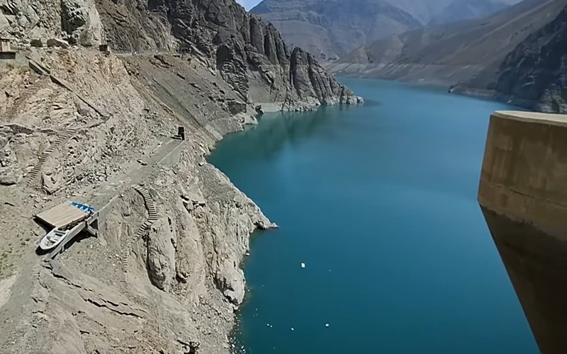 The Karaj Dam’s Reservoir Can Only Supply Tehran’s Drinking Water for ...